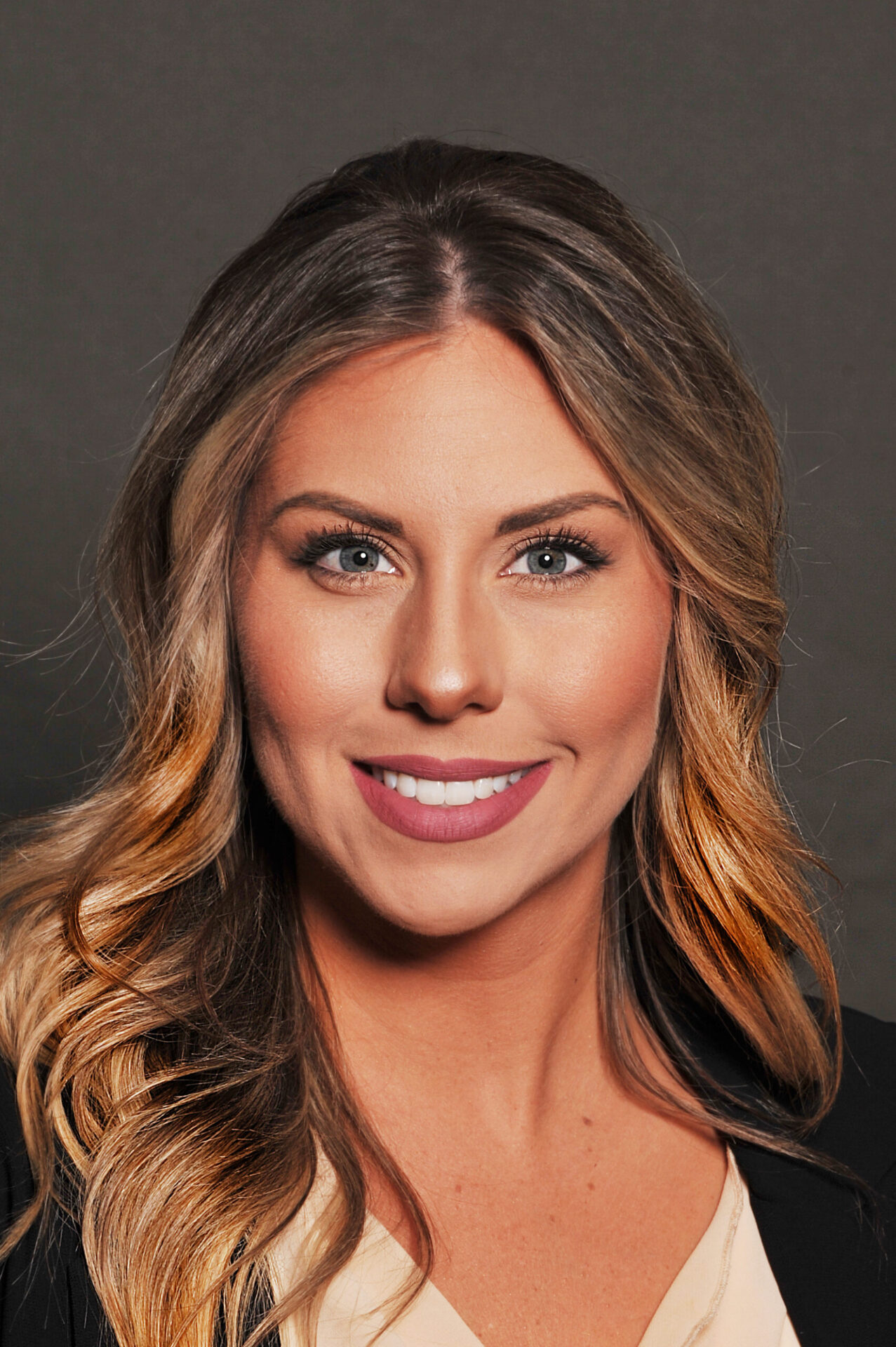 Preparing for a Professional Headshot Session: Tips & Tricks ...